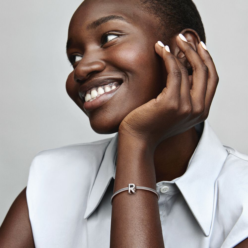 Pandora Letter R Alfabetbedel 797472 | Bedel | Pandora - Exclusieve ...